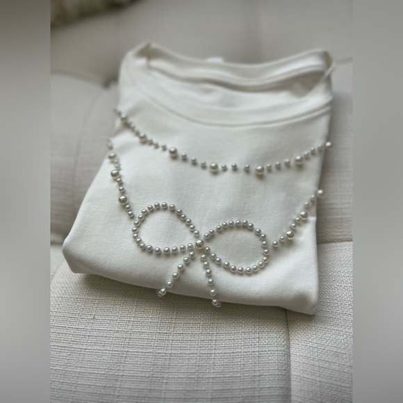 Tops | Nwot White Tshirt With Pearls Size S | Poshmark